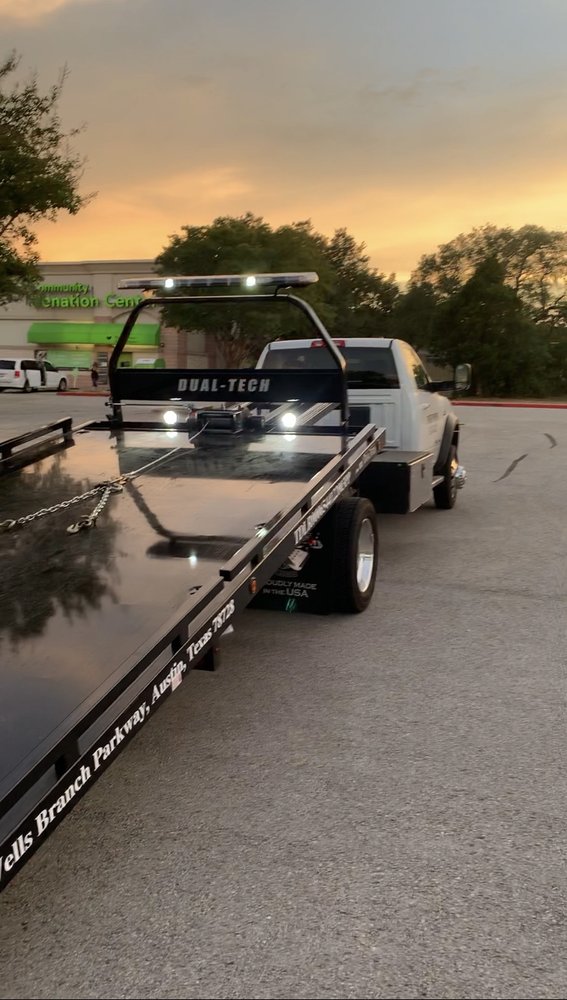 KWIK TOWING - Updated July 2024 - 20 Photos & 16 Reviews - Austin ...