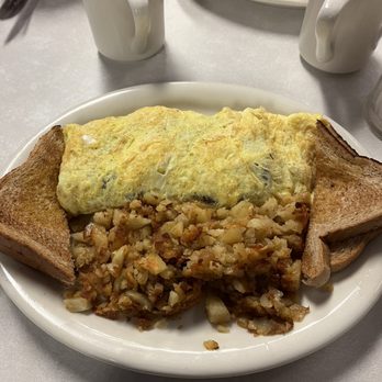 THE STATE DINER - Updated December 2025 - 156 Photos & 178 Reviews ...