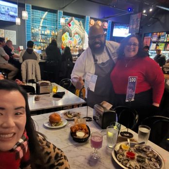 BAWK! BY URBAN ROOTS - Updated March 2025 - 811 Photos & 396 Reviews ...