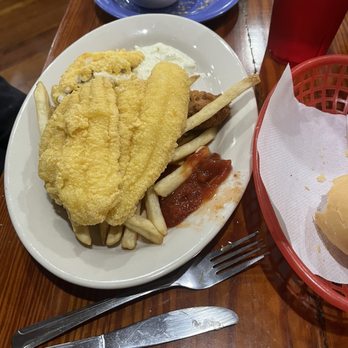 MIDDENDORF’S - MANCHAC - Updated December 2025 - 794 Photos & 514 ...