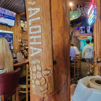 HULI HULI HUT - 446 Photos & 359 Reviews - 312 19th St, Galveston ...