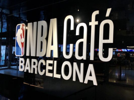 NBA CAFÉ BARCELONA - Updated December 2025 - 44 Photos & 26 Reviews ...