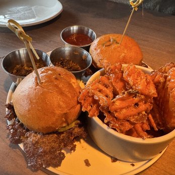 LINGER - Updated April 2025 - 4213 Photos & 4294 Reviews - 2030 W 30th ...