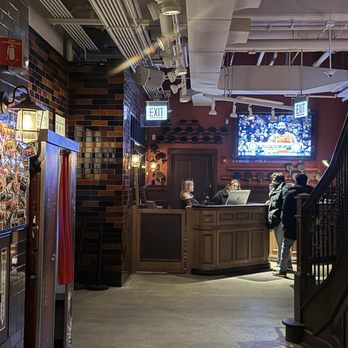 ACEBOUNCE - Updated December 2025 - 576 Photos & 320 Reviews - 230 N ...