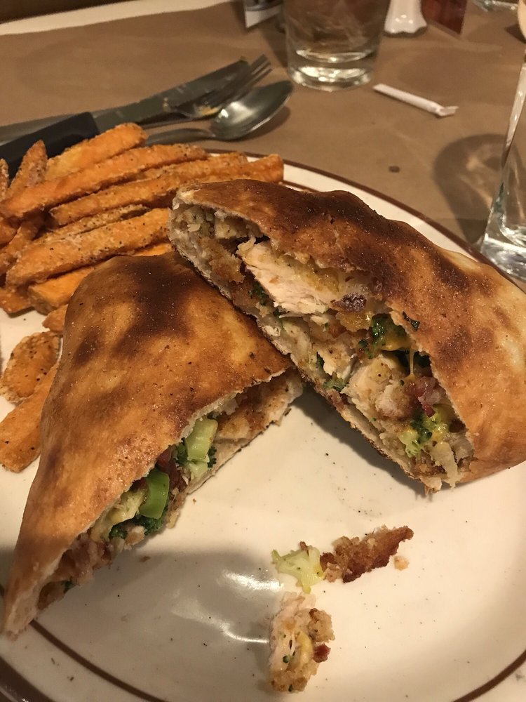 PINEWOOD PUB - 18 Photos & 26 Reviews - Pizza - 16 Terry Ln, Chepachet ...