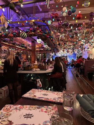 HUBBARD INN - Updated January 2026 - 594 Photos & 305 Reviews - 110 W ...