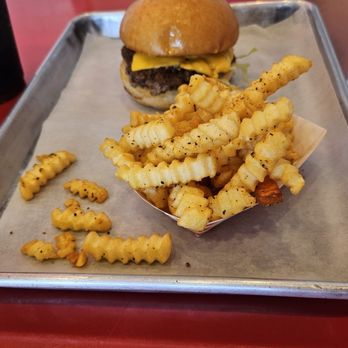 WULF BURGER - Updated August 2025 - 56 Photos & 91 Reviews - 7701 Stacy ...
