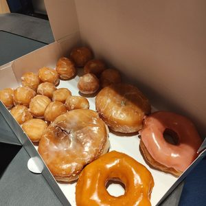 FRESH DONUT & DELI - Updated July 2024 - 237 Photos & 378 Reviews ...