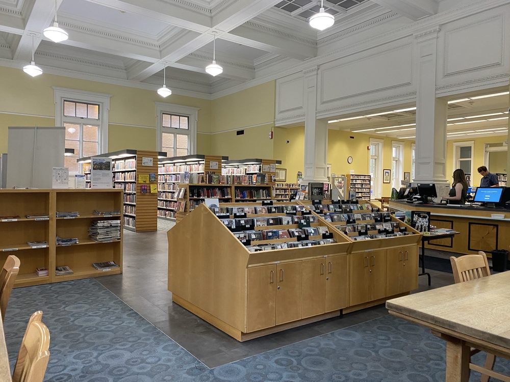 TORONTO PUBLIC LIBRARY - YORKVILLE LIBRARY - Updated March 2026 - 28 ...
