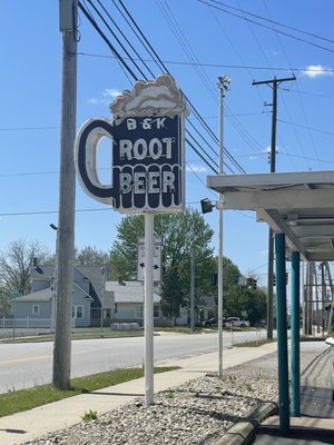 B & K DRIVE-IN - Updated December 2025 - 10 Photos & 13 Reviews - 835 W ...