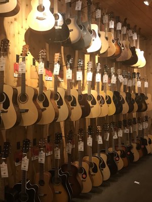 GUITAR CENTER - Updated December 2025 - 16 Reviews - 3500 S Glenstone ...