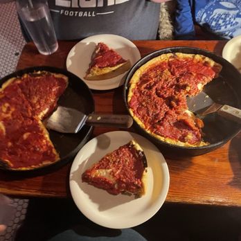 PIZZERIA DUE - Updated October 2025 - 802 Photos & 1239 Reviews - 619 N ...