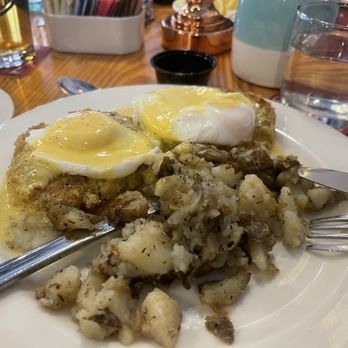 MAX AND BUTTERS - Updated December 2025 - 40 Photos & 13 Reviews - 612 ...