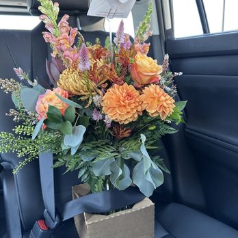 SPARROWS FLORIST - Updated December 2025 - 19 Photos - 7950 Hwy 72 W ...