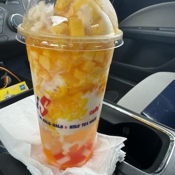 ISNAK CAFE - Updated September 2024 - 151 Photos & 54 Reviews - 3616 N ...