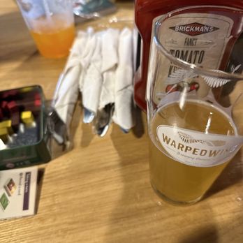 WARPED WING BARREL ROOM & SMOKERY - SPRINGBORO - Updated August 2025 ...