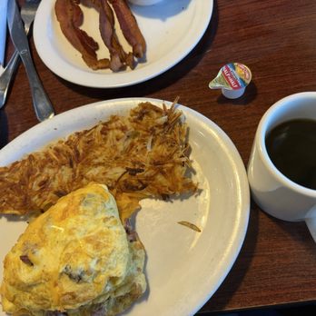 HEIDI’S FAMILY RESTAURANT - Updated April 2025 - 118 Photos & 96 ...
