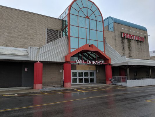 LAWRENCE SQUARE - 31 Photos & 18 Reviews - 700 Lawrence Ave W, North ...