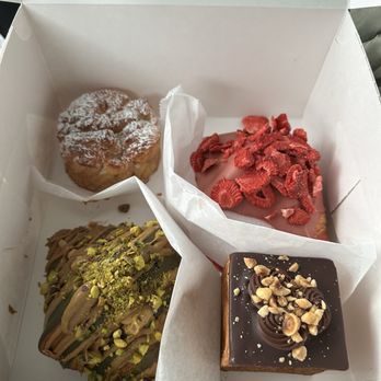 LAKON PARIS PATISSERIE - Updated December 2025 - 211 Photos & 90 ...