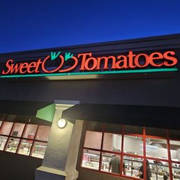 SWEET TOMATOES - Updated July 2025 - 413 Photos & 382 Reviews - 6202 E ...