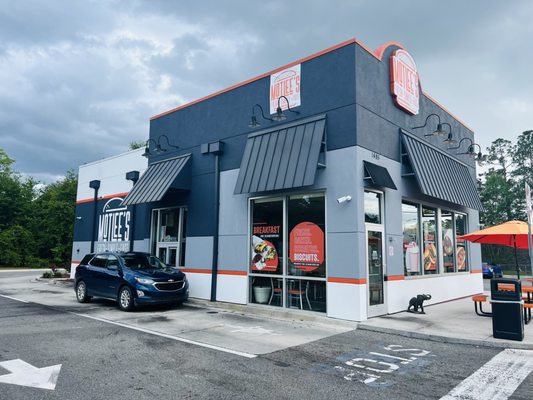 MOTLEE’S - Updated January 2026 - 69 Photos & 78 Reviews - 1485 S 6th ...