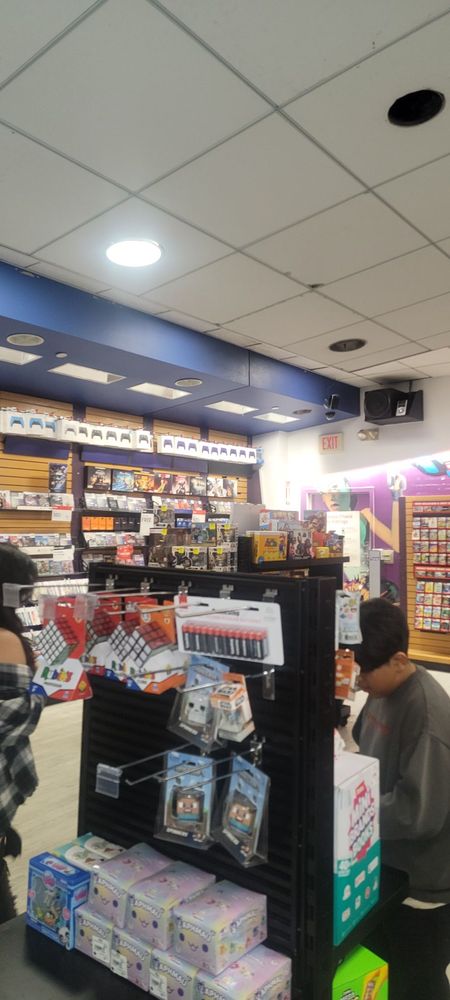 PLANET X - Updated October 2025 - 11 Reviews - 3216 Glendale Galleria ...