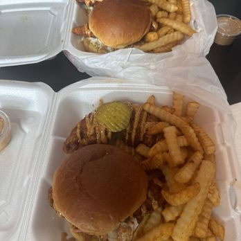 HABIBI’S HOT CHICKEN - Updated June 2024 - 296 Photos & 350 Reviews ...