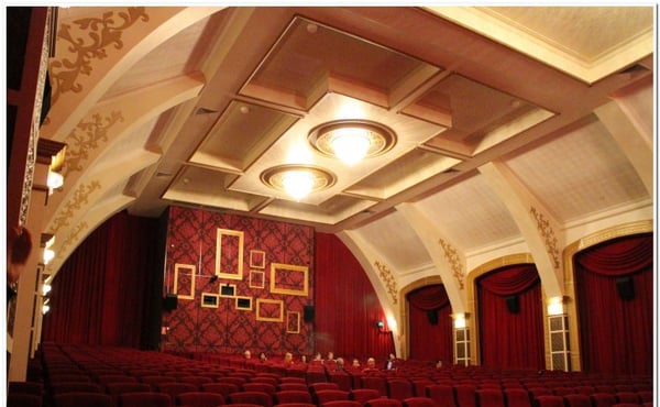 BALMORAL CINEPLEX - Updated December 2025 - 10 Photos & 11 Reviews ...