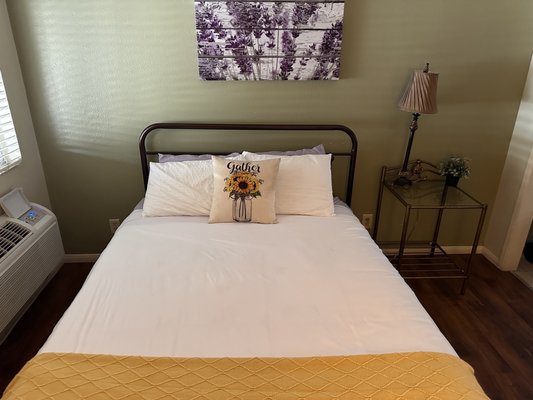 THE TREES MOTEL - Updated March 2025 - 59 Photos & 83 Reviews - 796 W ...