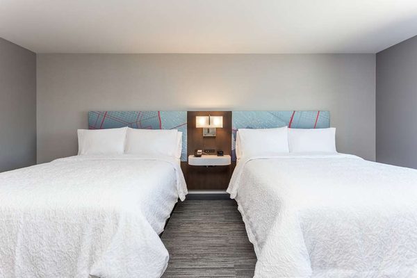 HAMPTON INN OAKLAND DOWNTOWN-CITY CENTER - 114 Photos & 48 Reviews ...