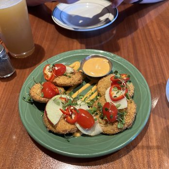 FIXINS SOUL KITCHEN - LOS ANGELES - Updated April 2025 - 4201 Photos ...