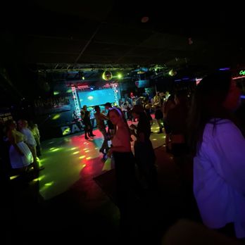 CLUB BAHIA - Updated October 2025 - 52 Photos & 95 Reviews - 1130 W ...