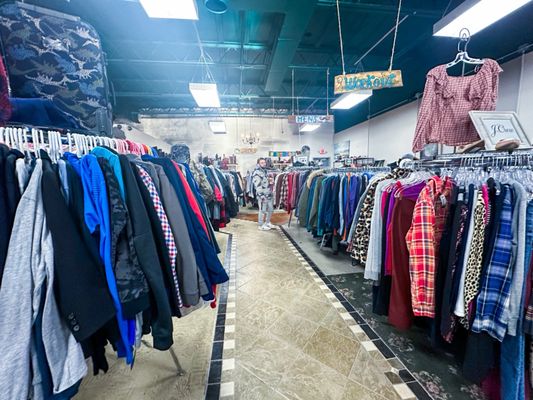 SAVVY CONSIGNMENT - Updated November 2025 - 20 Photos & 49 Reviews ...