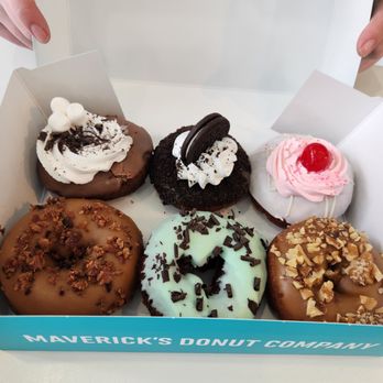 MAVERICK’S DONUTS - Updated December 2025 - 11 Photos - 1 - 1408 ...