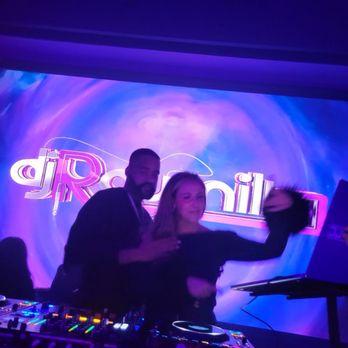 CHASING RABBITS - Updated March 2025 - 189 Photos & 75 Reviews - 141 E ...