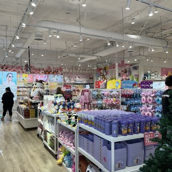 MINISO - Updated August 2025 - 73 Photos & 20 Reviews - 5417 Balboa Ave ...