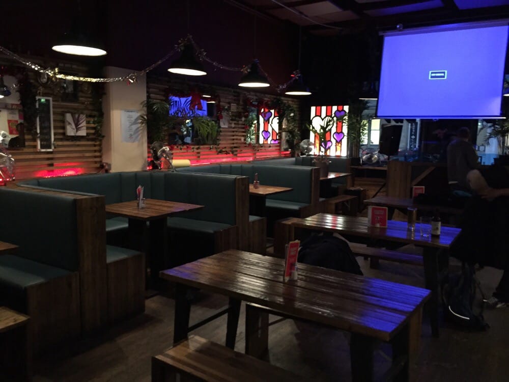 THE LOVE INN - Updated July 2025 - 24 Photos - 84 Stokes Croft, Bristol ...