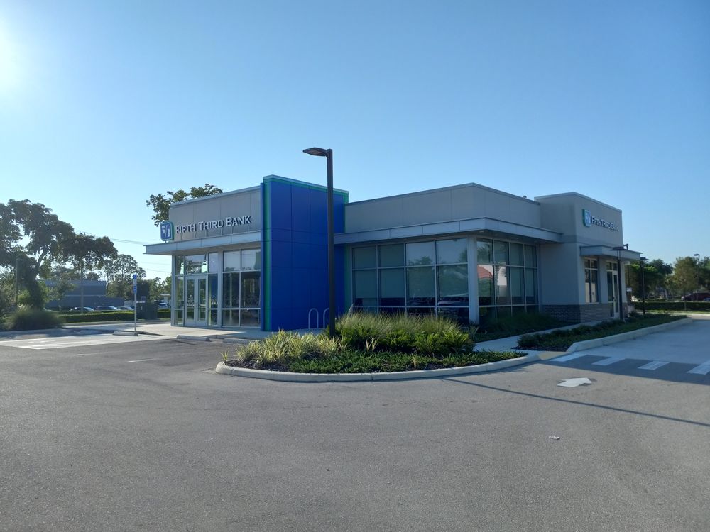 FIFTH THIRD BANK-COLLEGE PARKWAY - Updated September 2024 - 9041 ...