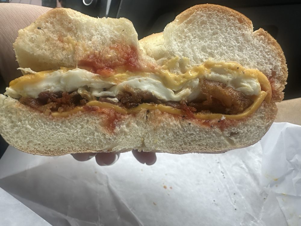 PARKWAY DELI & CATERING - Updated November 2025 - 28 Photos & 106 ...