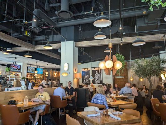 BEATRIX LOOP - Updated October 2025 - 46 Photos & 31 Reviews - 155 N ...