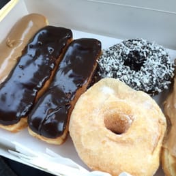 BANBURY CROSS DONUTS - Updated July 2025 - 324 Photos & 527 Reviews ...