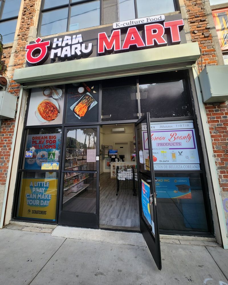 HANMARU MART - Updated December 2025 - 1547 Venice Blvd, Los Angeles ...