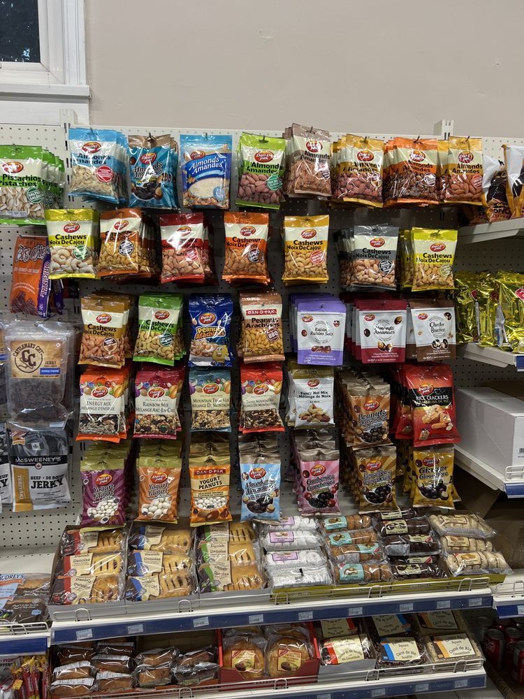 QUICKSTOP - Updated November 2025 - 30 Photos - 3000 Cambie Street ...