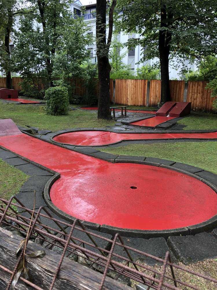 MINIGOLF LIENZ - Updated November 2024 - Linker Drauweg 1, Lienz, Tirol ...