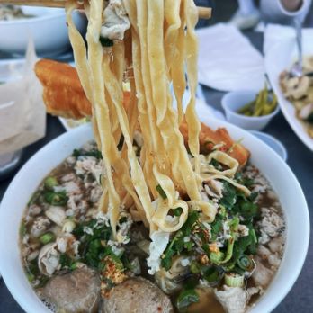 RICESTRING NOODLE SHACK - Updated October 2024 - 2340 Photos & 903 ...