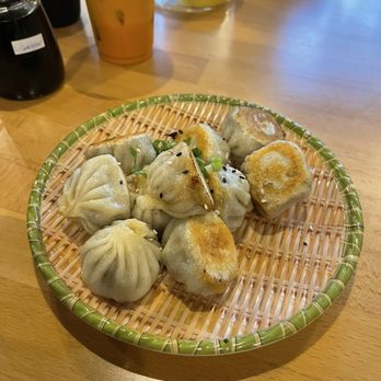DUMPLING WORLD - Updated January 2025 - 328 Photos & 142 Reviews - 4616 ...