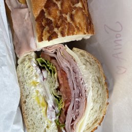 SANTORO’S ITALIAN MARKET & DELI - Updated May 2025 - 215 Photos & 362 ...