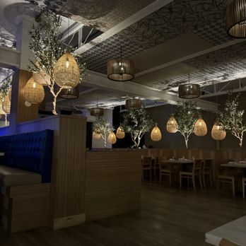 MATI - Updated January 2025 - 60 Photos & 17 Reviews - 501 Monroe St ...