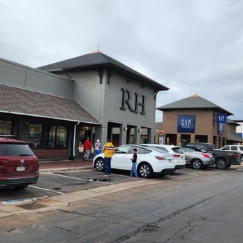 OUTLETS AT CASTLE ROCK - Updated November 2025 - 162 Photos & 228 ...