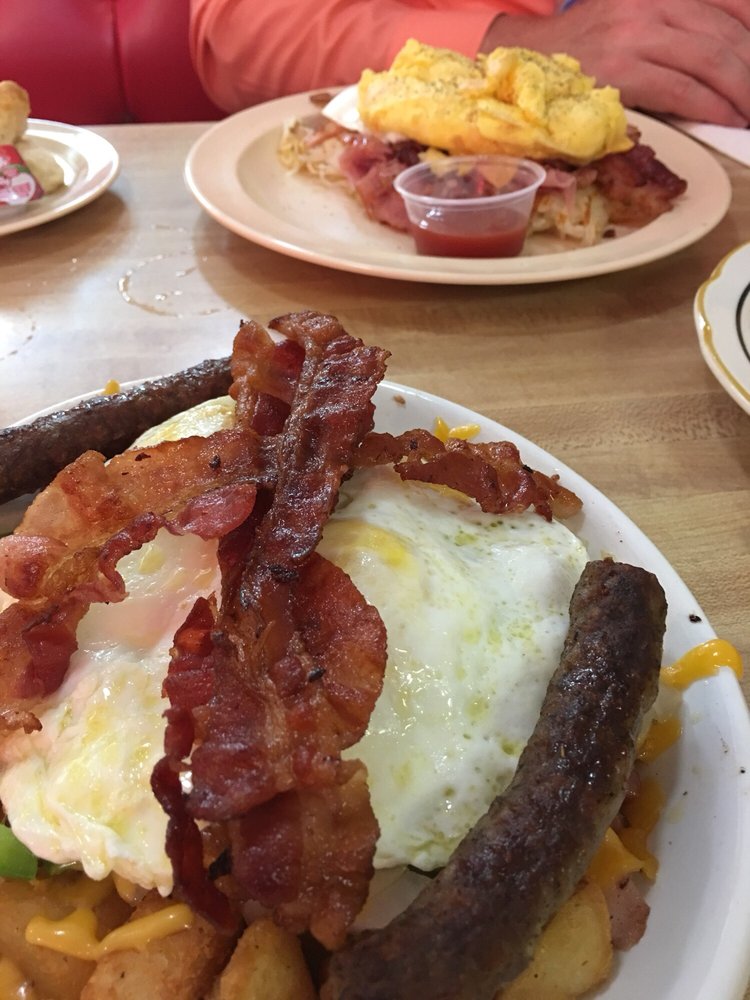 TROJAN PATIO - 24 Photos & 14 Reviews - Breakfast & Brunch - 665 S Main ...